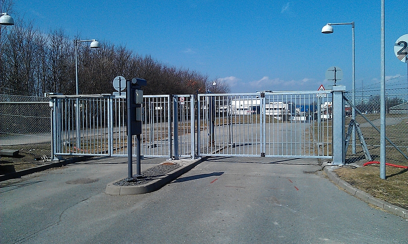 TrackLESS is MORE - HTC