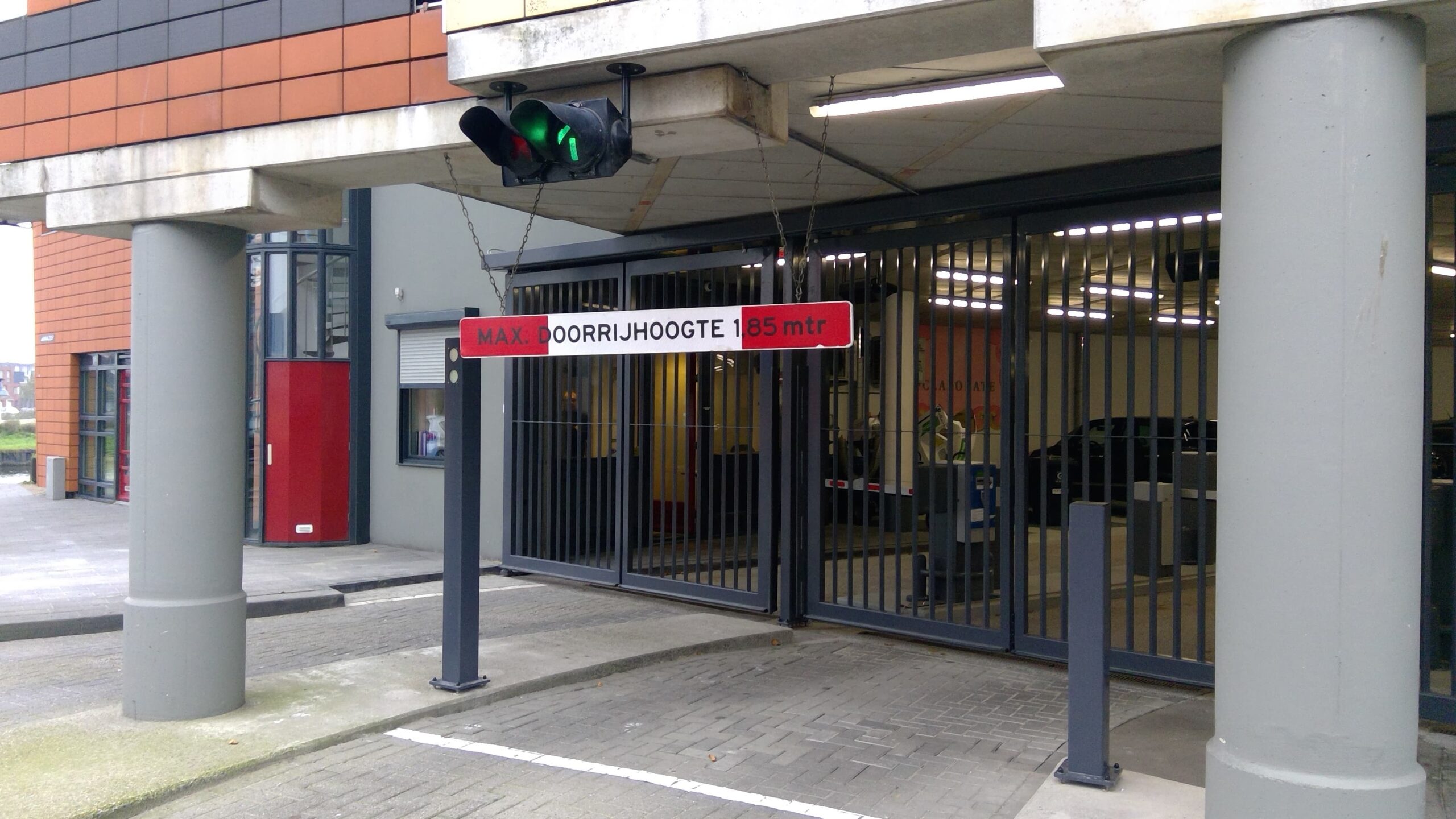 Parkeergarage Claxonate in Purmerend; 15 jaar garantie op Speedgates - HTC